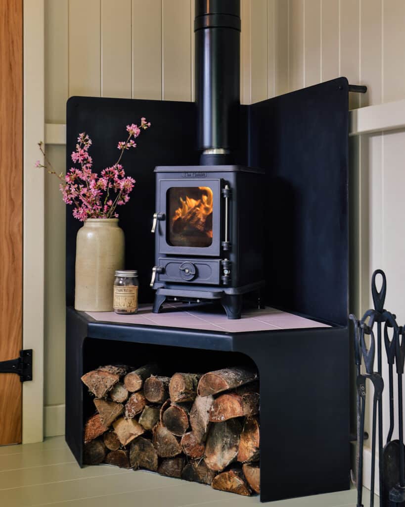 Salamander Stoves The Hobbit Small Multi Fuel Stove Review | Log Burners